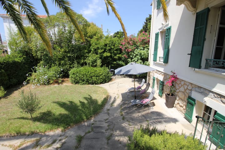 Appartement Rc Jardin  Villa Cottage Reine - Cannes