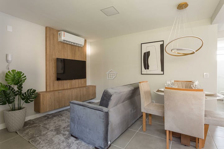 Apartamento Completo Localizado Em Um Bairro Calmo - Porto Alegre