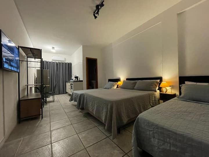 Villabilac Large Studios 2km To Villa Germanica 13 - Blumenau