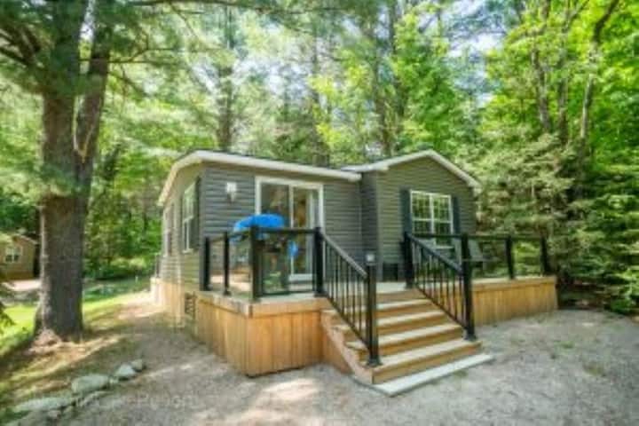 2 Bedroom Cottage Poplar Crescent #738 - Huntsville
