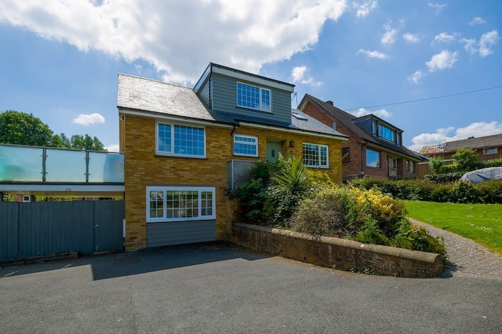 Contemporary Family Home W Private Terrace/garden - Isle of Wight