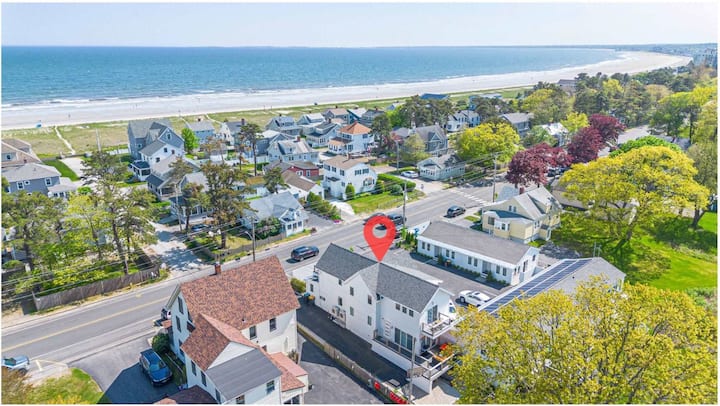 Latitude Adjustment – Walk To Beach & Dining! - Scarborough, ME