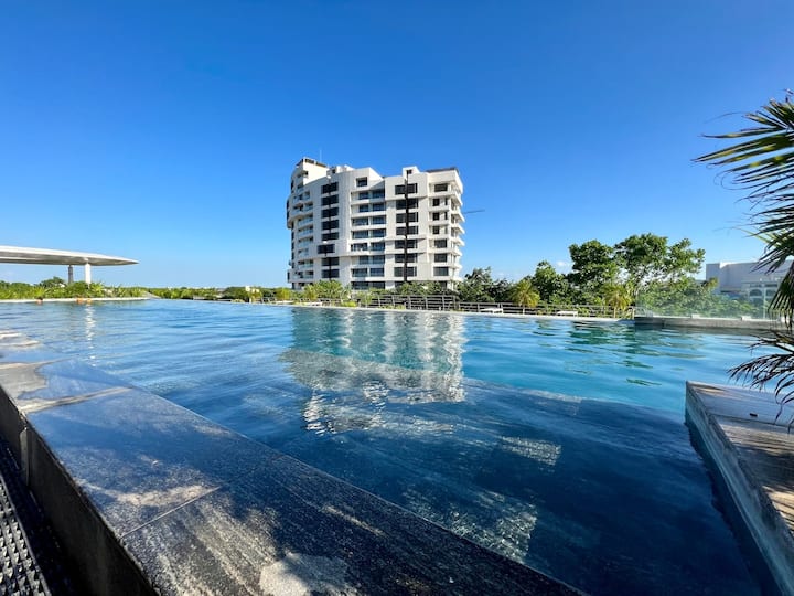 Departamento Moderno En Torre Adamant - Mérida