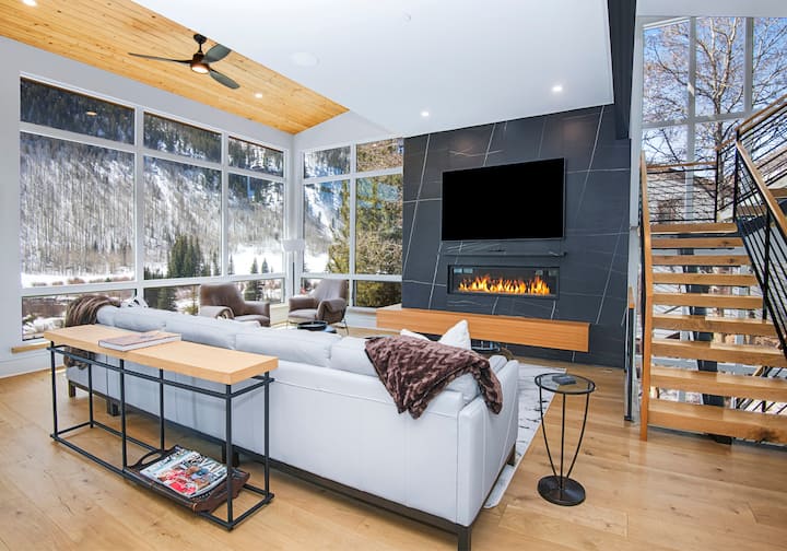 Vail Mountain Vista | 5br Luxe Escape | Ac, Hot - Vail, CO