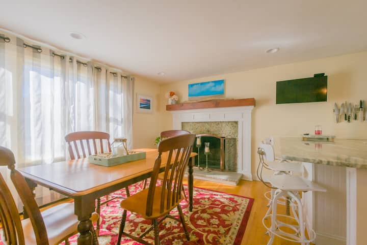 Nature Lover’s Pondside Getaway - Mashpee, MA