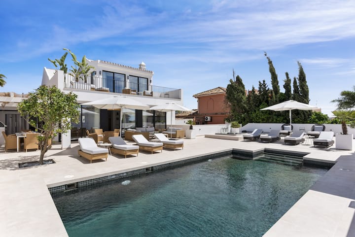 Private Luxury Villa Steps From The Beach! - Marbella