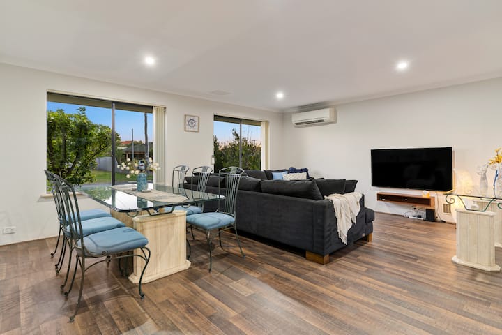 Sandy Retreat: Your Perfect Beachside Getaway - Mandurah