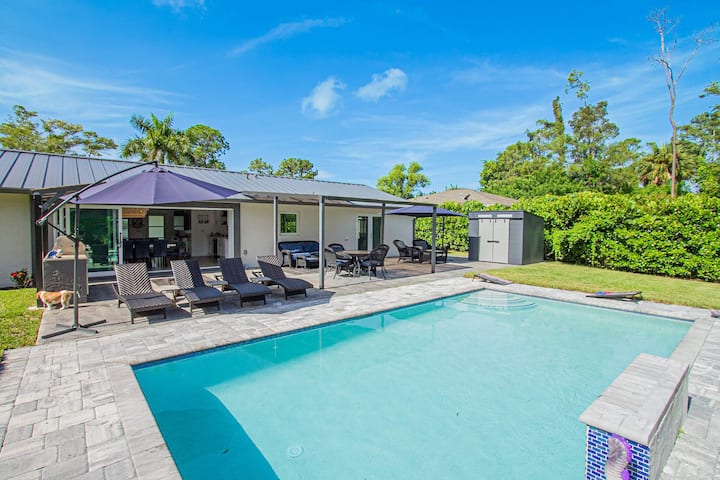 Naples Escape W/ Furnished Patio & Private Pool! - Naples, FL
