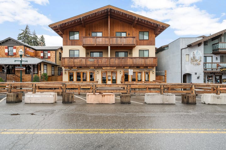 Trails Edge, Unit A - Downtown Condo! - Leavenworth, WA