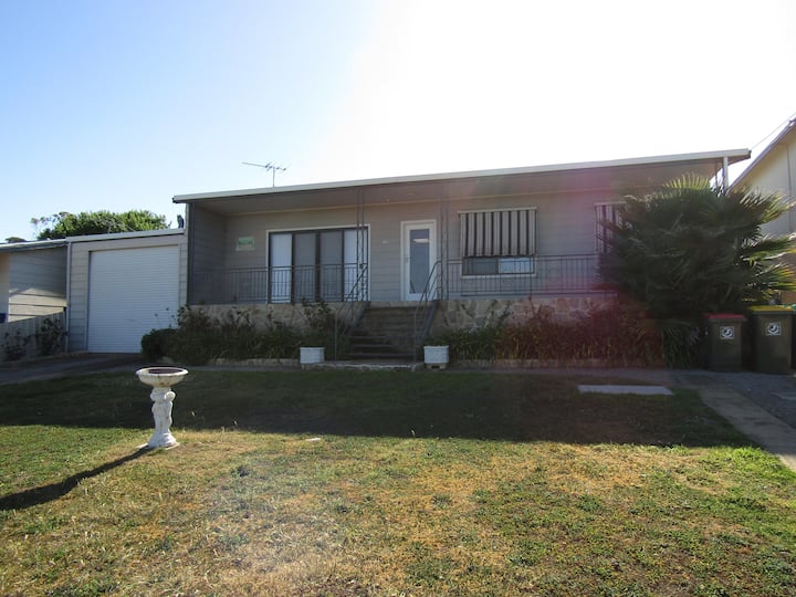 Memories By The Sea - Esplanade Position! - Ardrossan