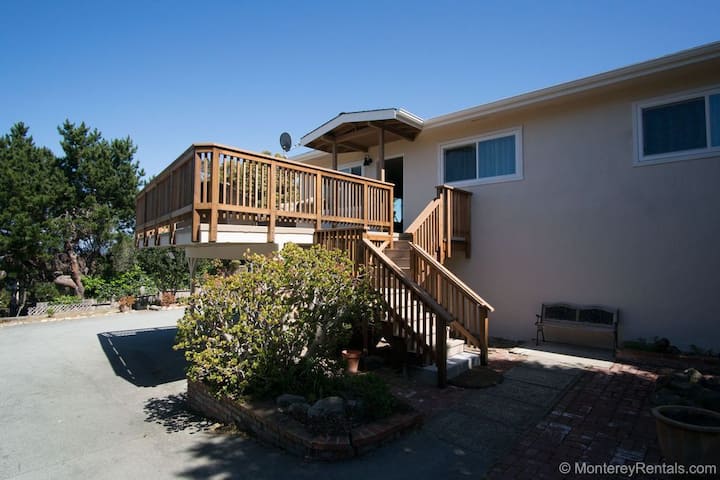 Bayview Cottage - Monterrey, CA