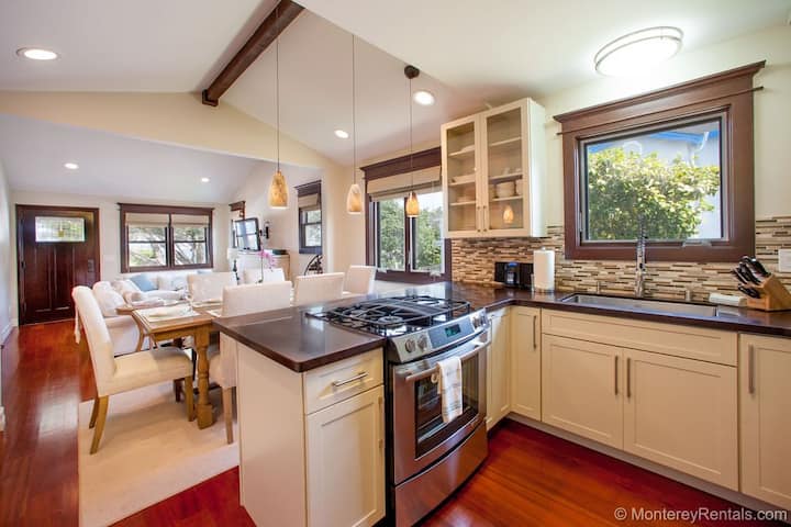 Cannery Row Cottage - Pacific Grove, CA