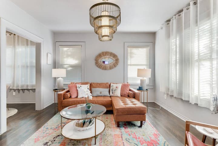 Boho 1br Condo W/ Private Fenced Yard - Dallas, TX