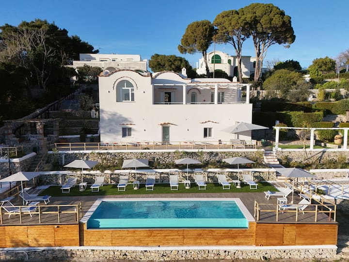 Elegant Villa In Anacapri | Infinity Pool & Design - Capri