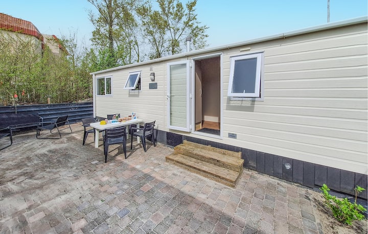 2 Bedroom Cozy (Sta)caravan In Makkum - Makkum