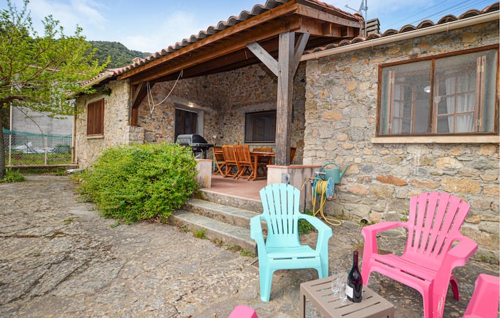 2 Bedroom Stunning Home In Popolasca - Asco