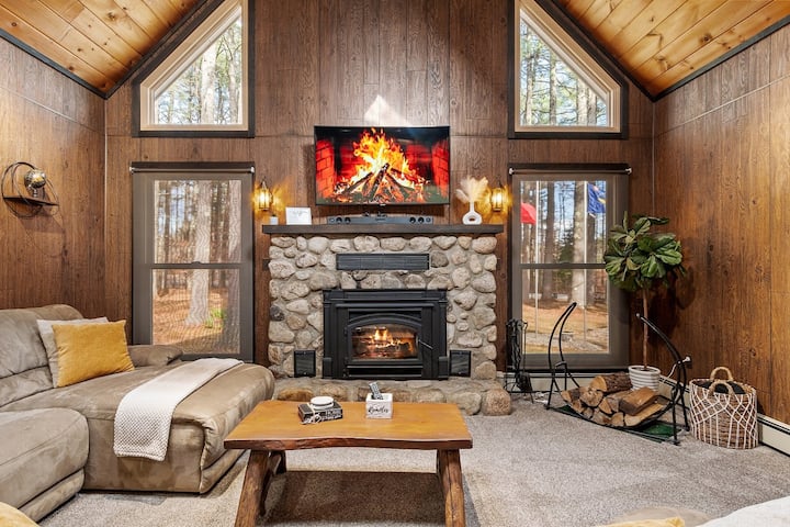New! Woodland Retreat - Hot Tub/game Room/firepit - Nova Inglaterra