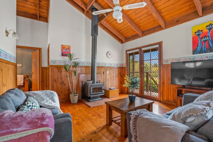 Stayau Cozy Getaway Cottage 2brm Lakeview - Healesville