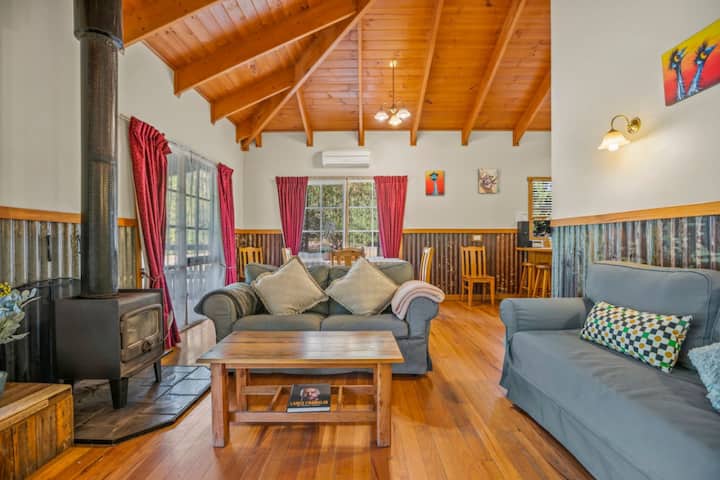 Stayau 2brm Cottage Lakeside Conifer - Healesville