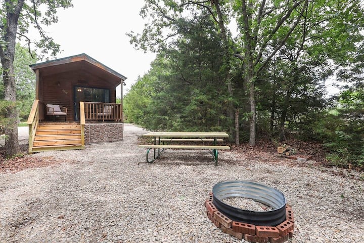 Toronto Lake Cabin In Woods ~ Walk To The Water - Cross Timbers State Park, Toronto