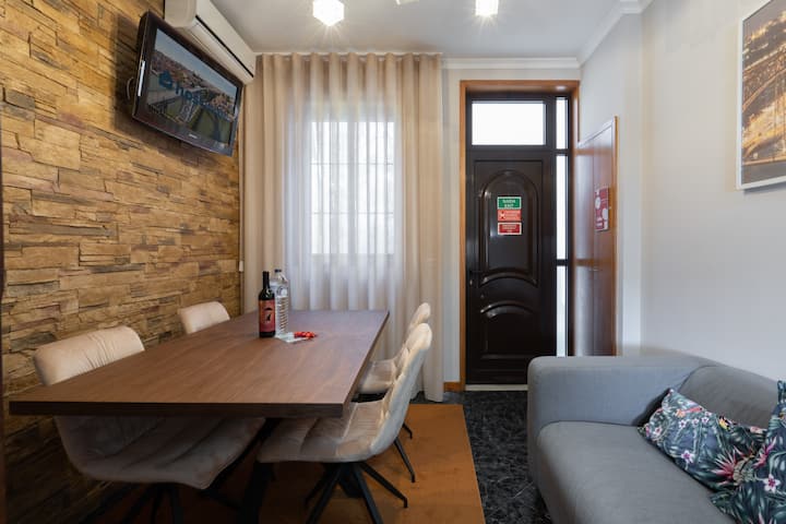 Host Wise - Lovely & Cozy House | Prime Location - Porto