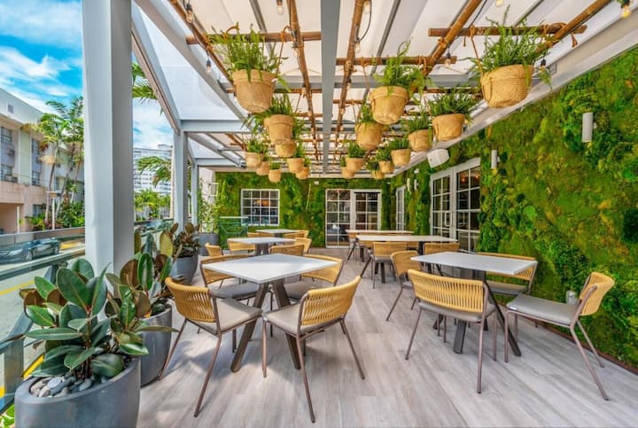 2 Deluxe Double Room, Lennox, Beach Proximity - Miami Beach, FL