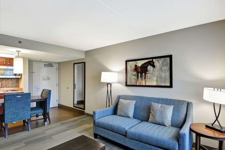 Pet-friendly | 2br | Near Downtown Lexington - Lexington, KY