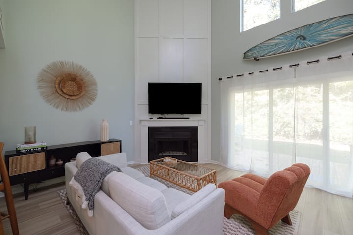 New! Updated Bungalow Close To Beach! - Wilmington, NC
