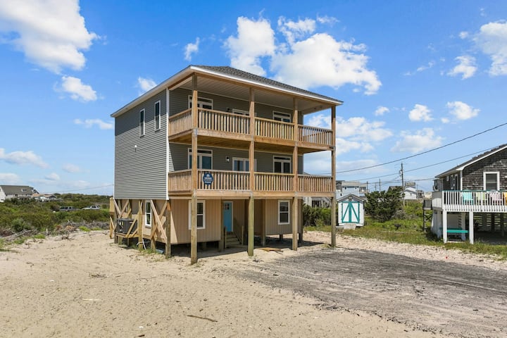 5br Dog Friendly Home With An Ocean View, Deck - Outer Banks, NC