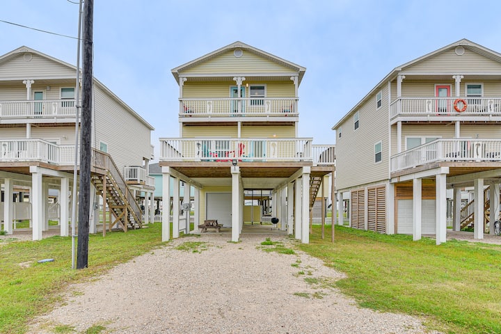 Serene Surfside Beach Retreat W/ Ocean Views! - Surfside Beach, TX
