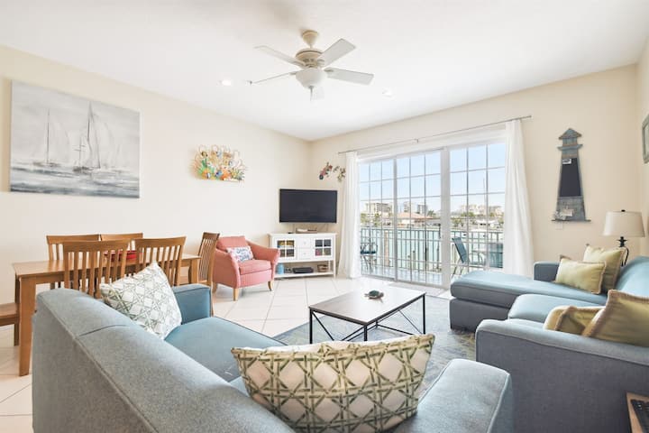 Waterfront 4-level Townhome With Rooftop Deck! - Clearwater Beach, FL