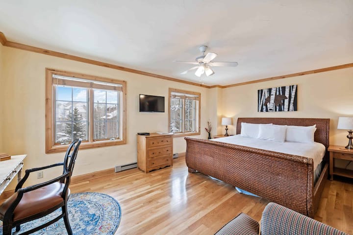 Lower Borders 400 - Beaver Creek, CO