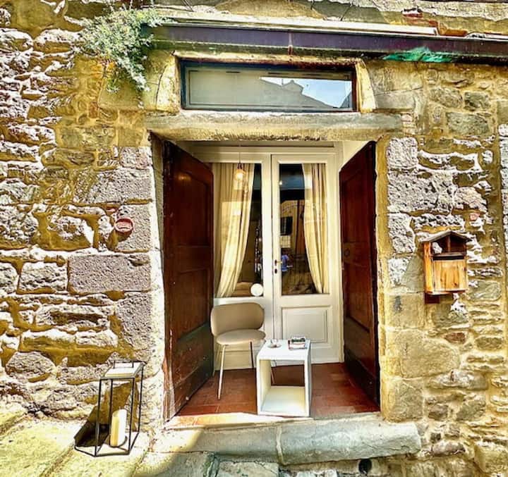 Vicolo Della Scala Rooms - La Luna - Cortona