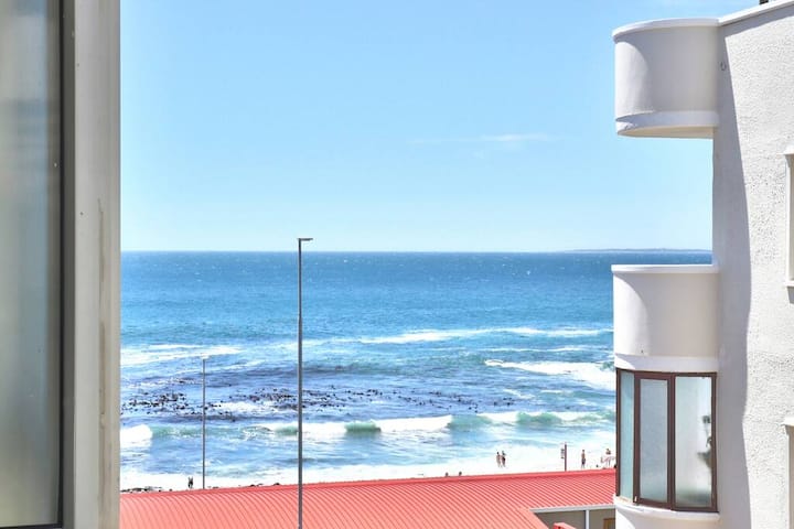 Blue Waters Studio With Sea Views From Balcony - Ciudad del Cabo