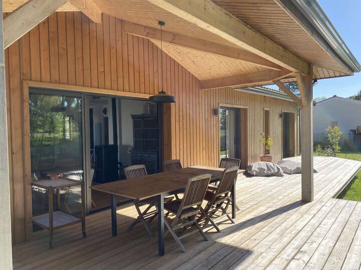 143 - Charming New Timber-framed House For 8 Peopl - Hourtin