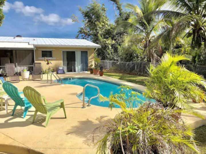 Secluded Hideaway -Pool & Dock - Big Pine Key, FL
