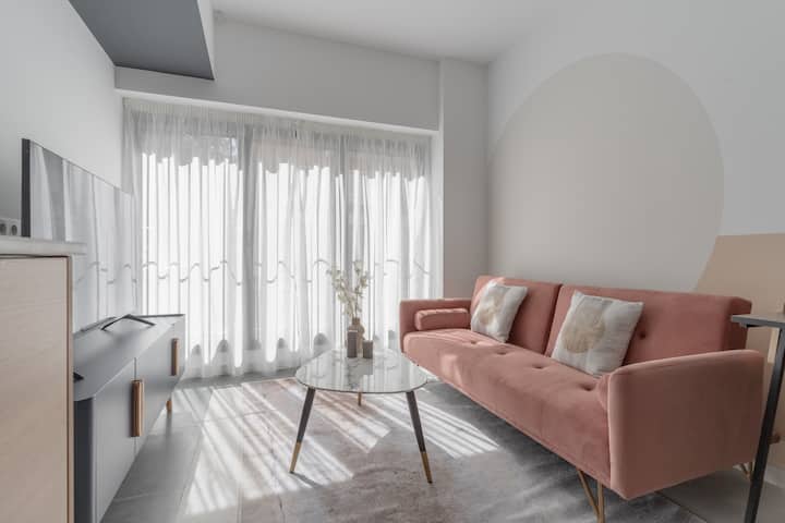 Bright &Renovated-1bedroom 1bath-av. Deamerica - Madrid