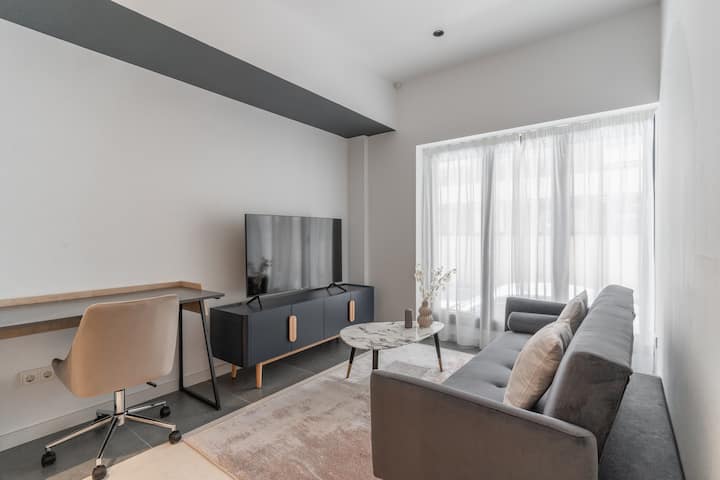 Cozy & Renovated-1bedroom 1bath-av. De America - Madrid