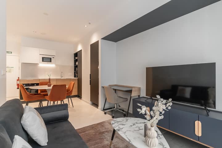 Cozy & Renovated-1bedroom 1bath-av. De America - Faunia