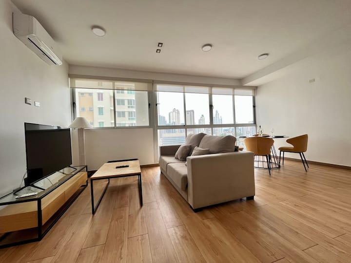 Luxury 1 Bedroom Apt Cityview & Free Parking - Panama City