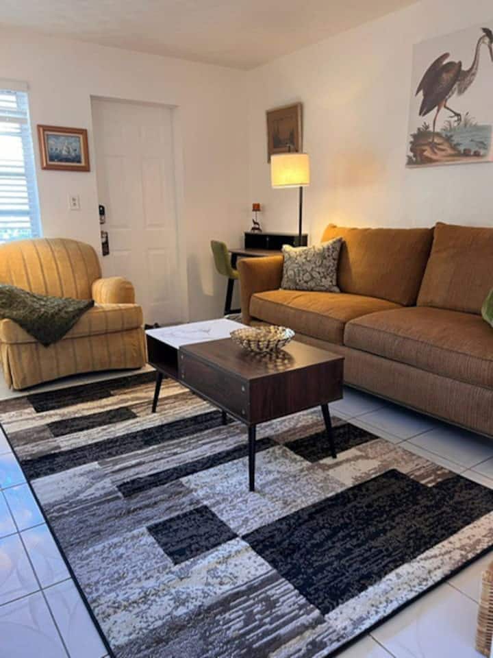 Personality - Prime Location W Stylish Design - Fort Lauderdale