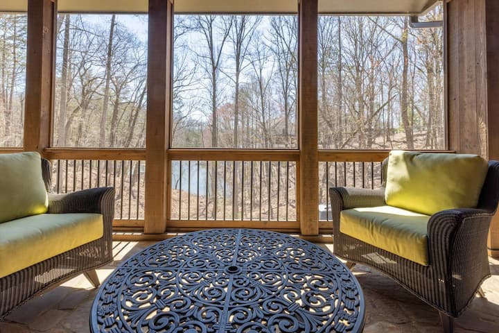 Lakefront |Private Dock |Roomy Home At Lake Lanier - Dawsonville, GA