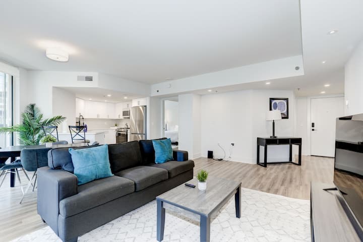 2br Urban Oasis, Dc Access With Lux Comforts - Arlington, VA
