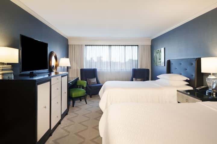 3 Inviting Double Room In Dc's Iconic Hotel - Arlington, VA