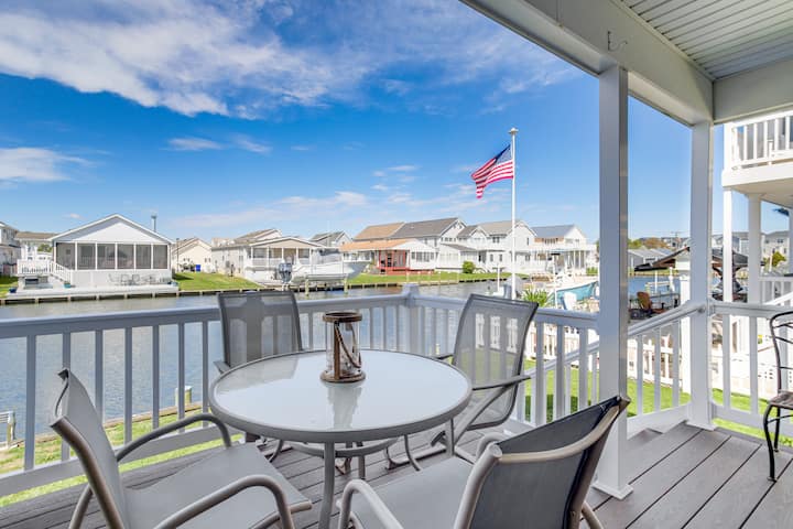 Near Beaches & Shops: Canal-front Selbyville Home - Fenwick Island, DE