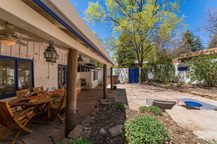 Classic White Adobe - Hot Tub And Outdoor Dining - Hyde Memorial State Park, Santa Fe