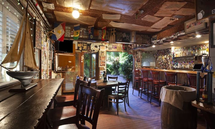 3 Traditional Two Queen, Pier House, Spa Access - Key West, FL