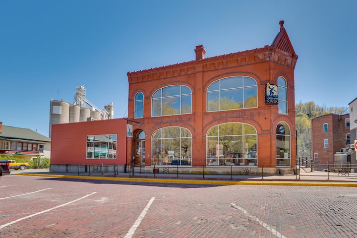 Mcgregor Condo W/ Brewery On-site: Steps To River! - Prairie du Chien, WI