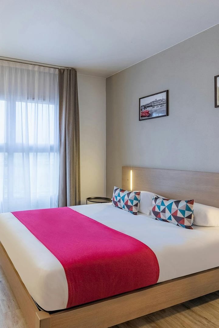 Studio And Kitchenette Near Lyon Train Station - Décines-Charpieu