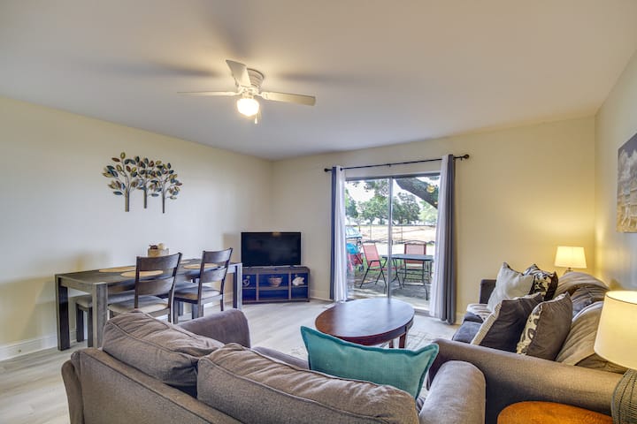 Airy Biloxi Condo W/ Patio: Walk To Beach! - Harrah's Gulf Coast